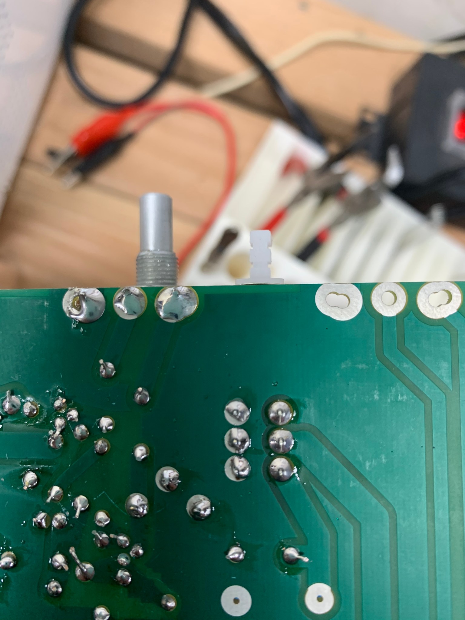 Reviewing the MFJ 8100K World Band SW Receiver Kit – grouchyfarmer