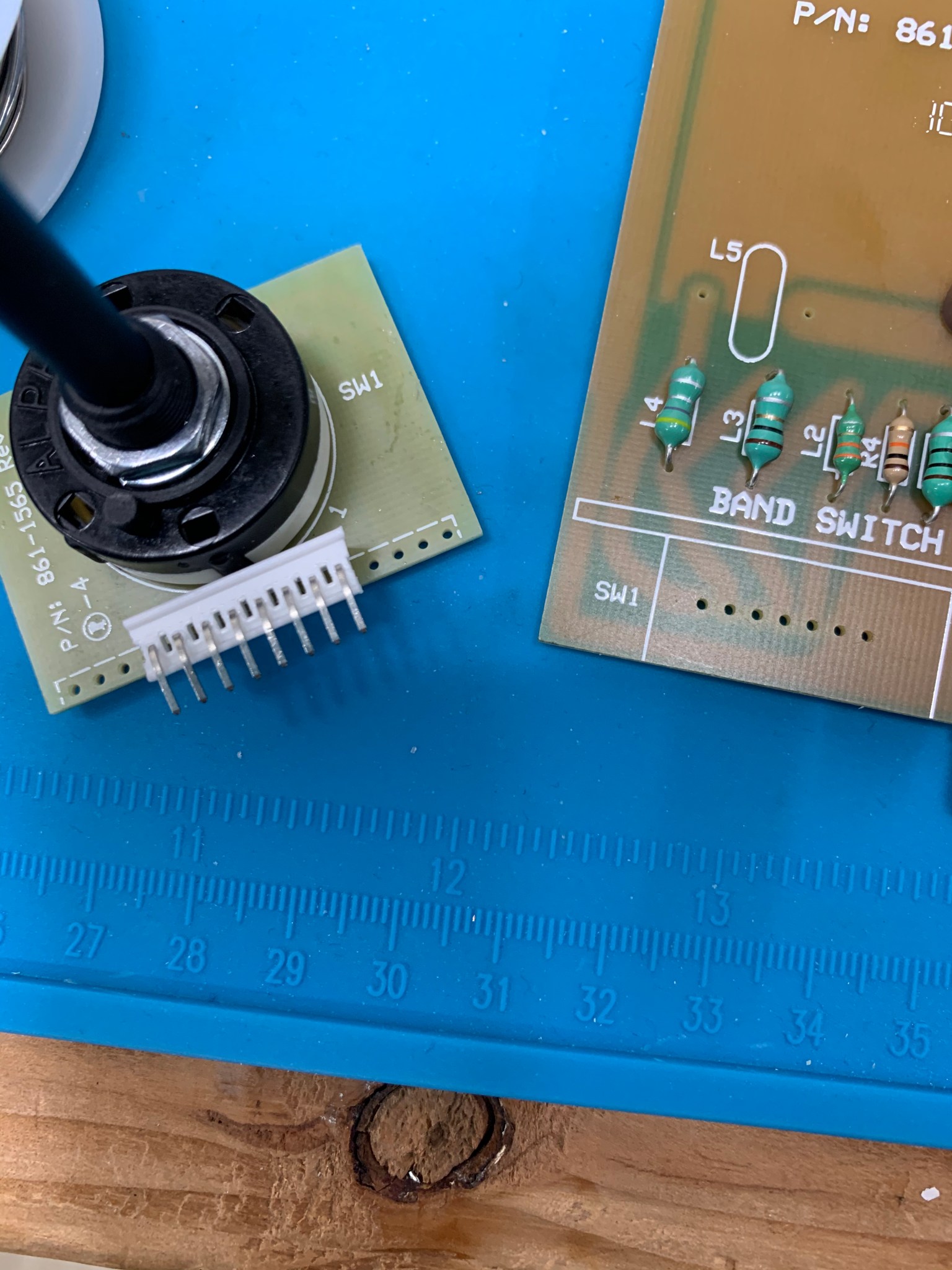 Reviewing the MFJ 8100K World Band SW Receiver Kit – grouchyfarmer